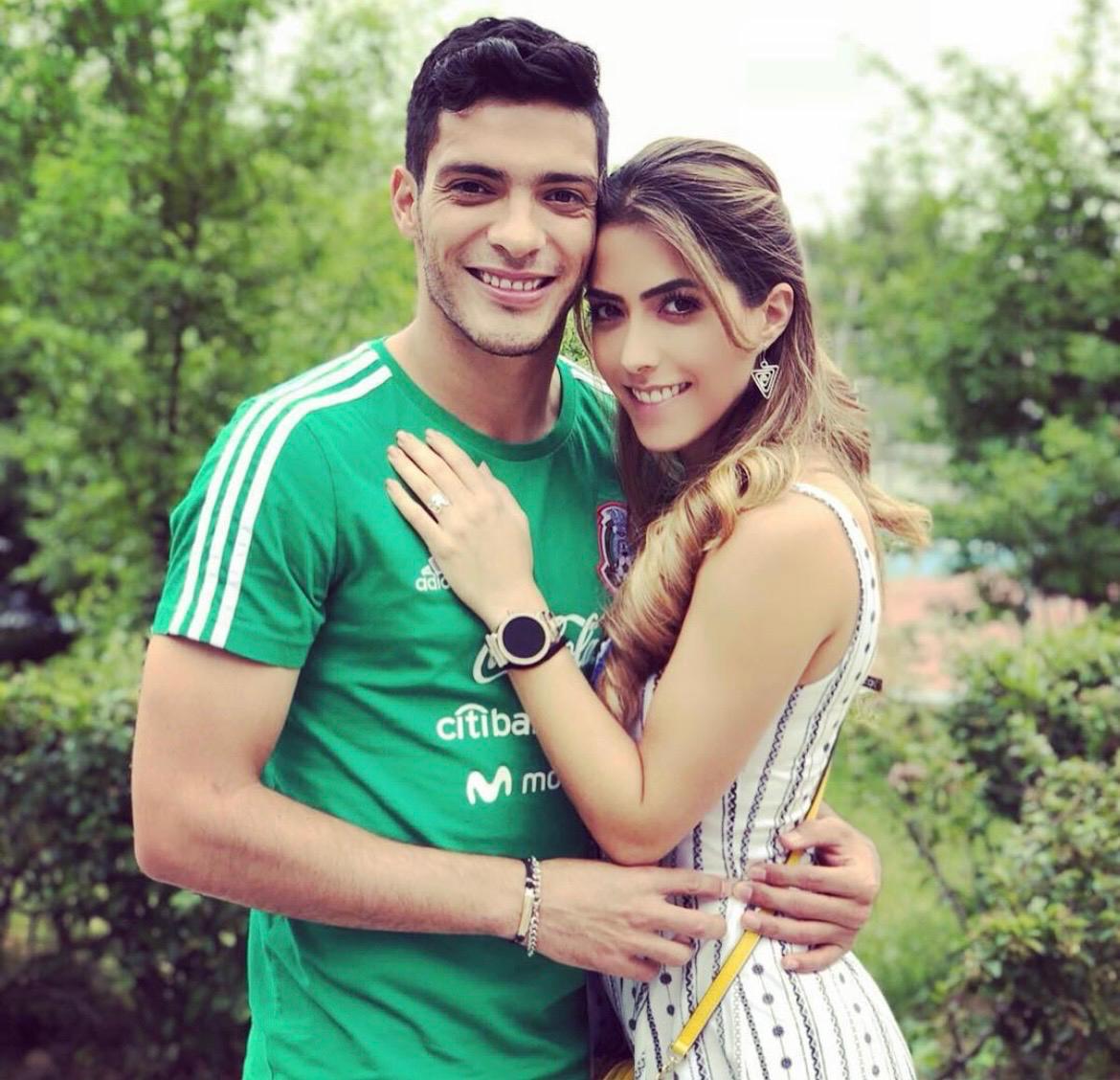 Ella es la Daniela Basso, la esposa de Raúl Jiménez | GoBizNext