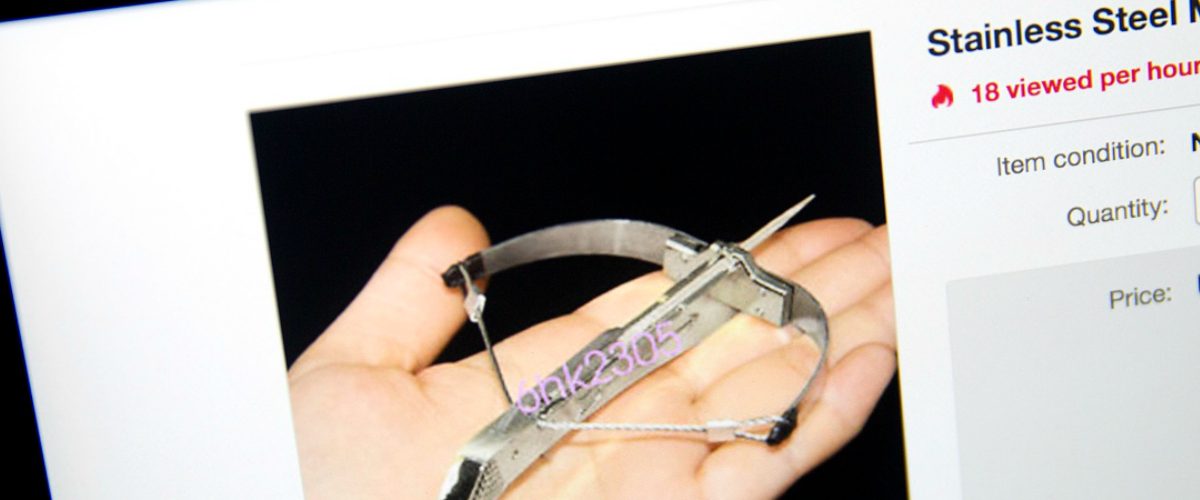 Hazte a un lado, fidget spinner, lo de hoy es esta mini ballesta ...