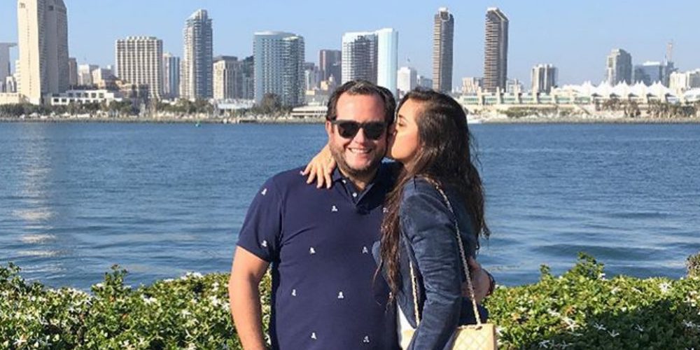 Ella es Carolyn Adams, la nuera de AMLO que pocos conocen