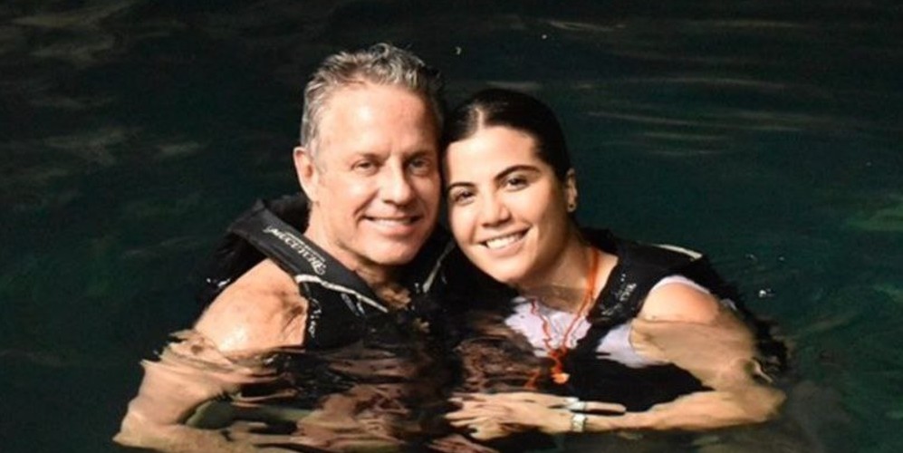 Ella es Cinthia, la prometida de Alexis Ayala que es 28 años menor